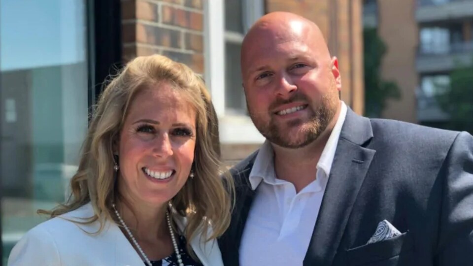 Un couple du Nord publie un petit guide pour réussir dans l'immobilier