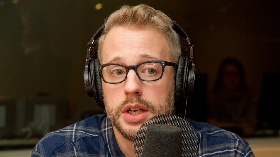 L'humoriste Martin Perrizolo de passage en Gaspésie cette semaine