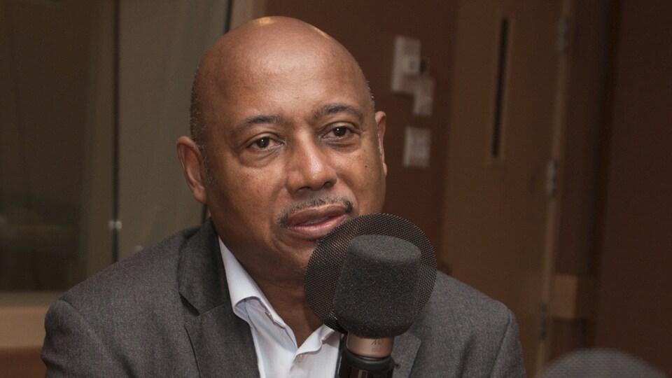 Entrevue avec le cinéaste Raoul Peck : Nouveau film sur la jeunesse de ...