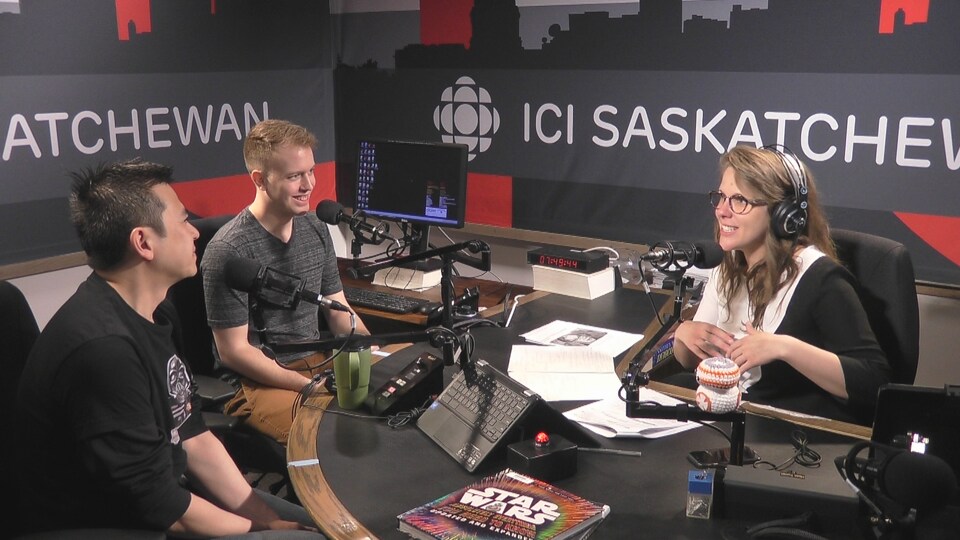 Deux amateurs de Star Wars partagent leur passion en cette journée du 4 mai