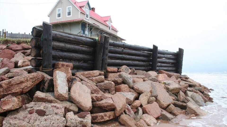 Enrochement du littoral : l’Î.-P.-É. évoque des règles plus strictes ...