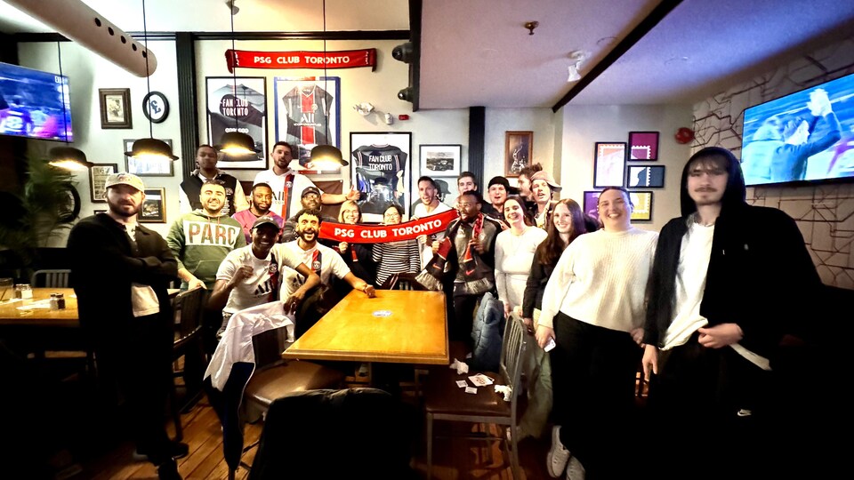 Ligue des champions : des partisans du PSG vibrent à Toronto