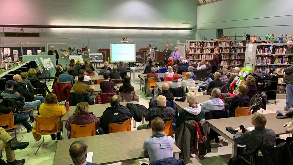 Des voix s'élèvent contre un projet de dôme sportif à Orléans | Radio ...