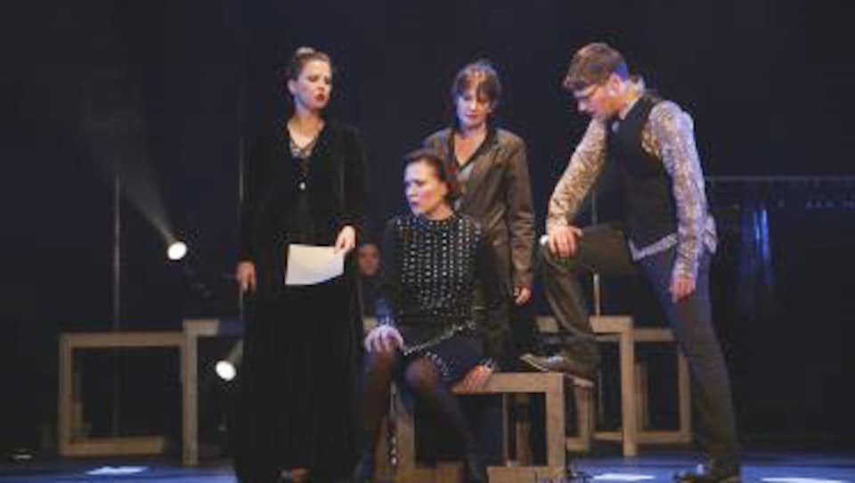 Le pouvoir au féminin illustré au théâtre