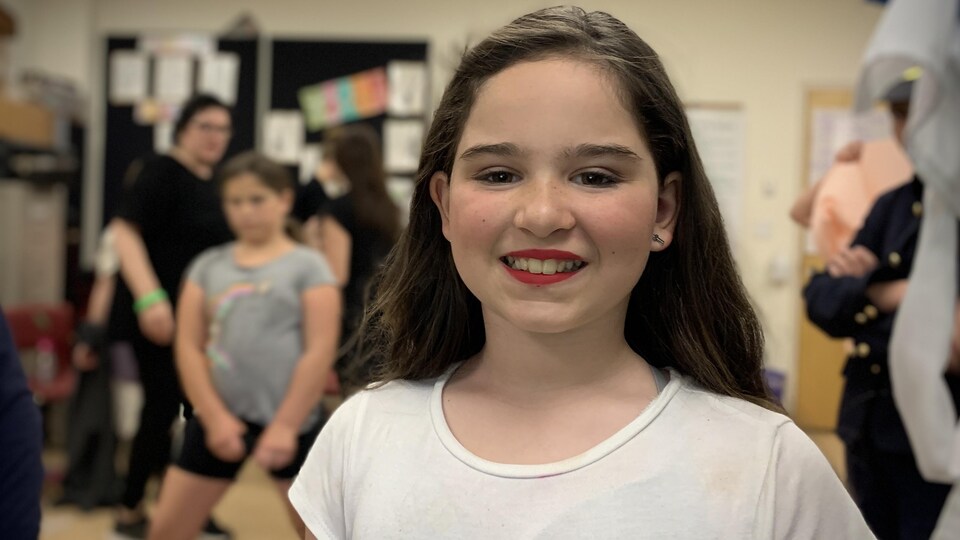 Les élèves de l’école Pierre-Chiasson triomphent sur scène avec Annie ...