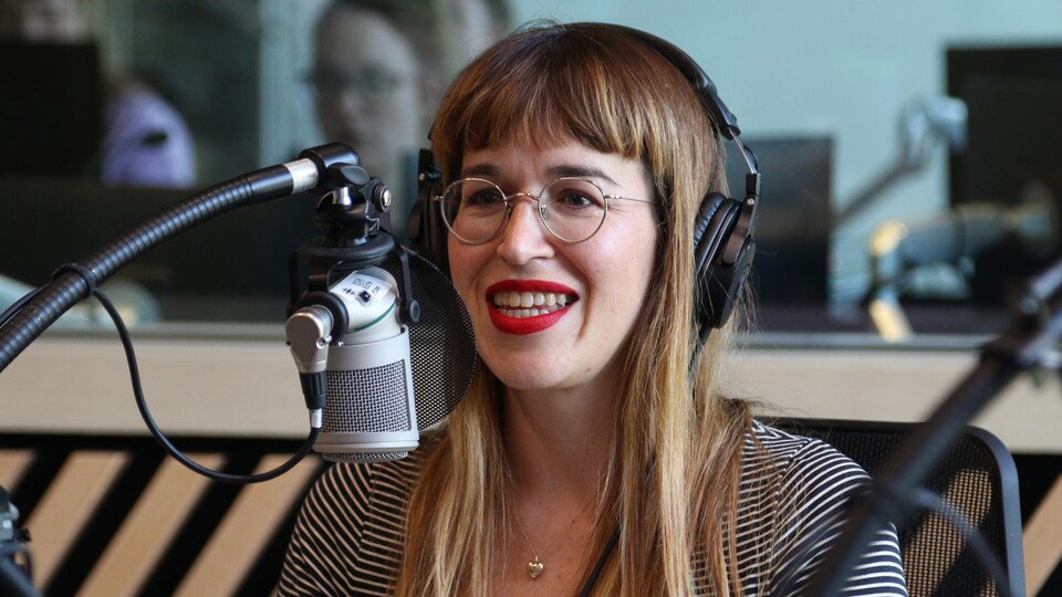 Les petites crises du roi Charles III n’ont pas échappé à Catherine Ethier