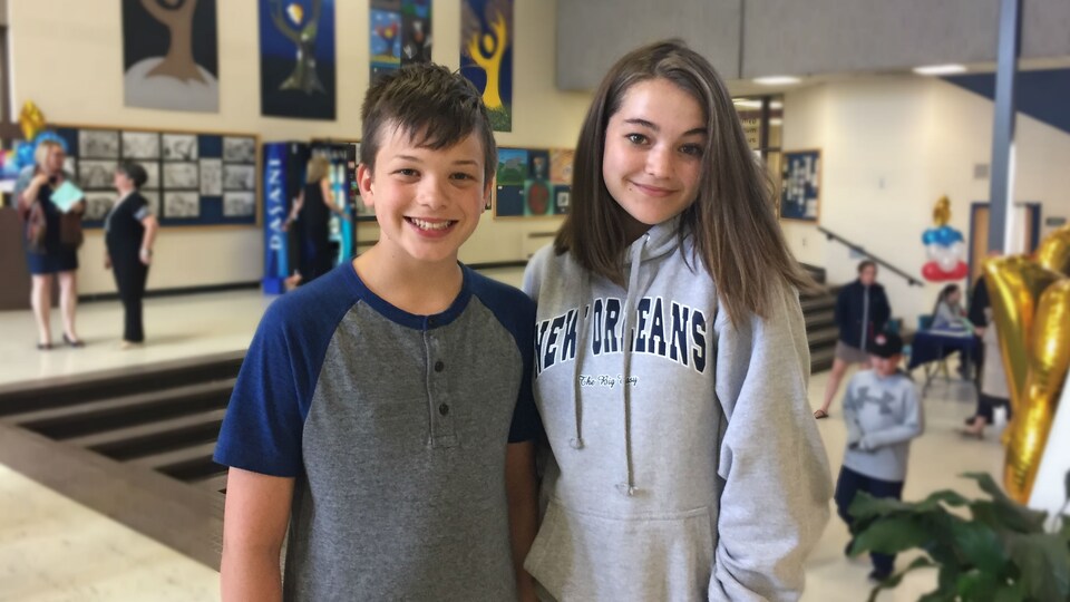 Des enseignants et des élèves unissent leurs forces pour créer La ...