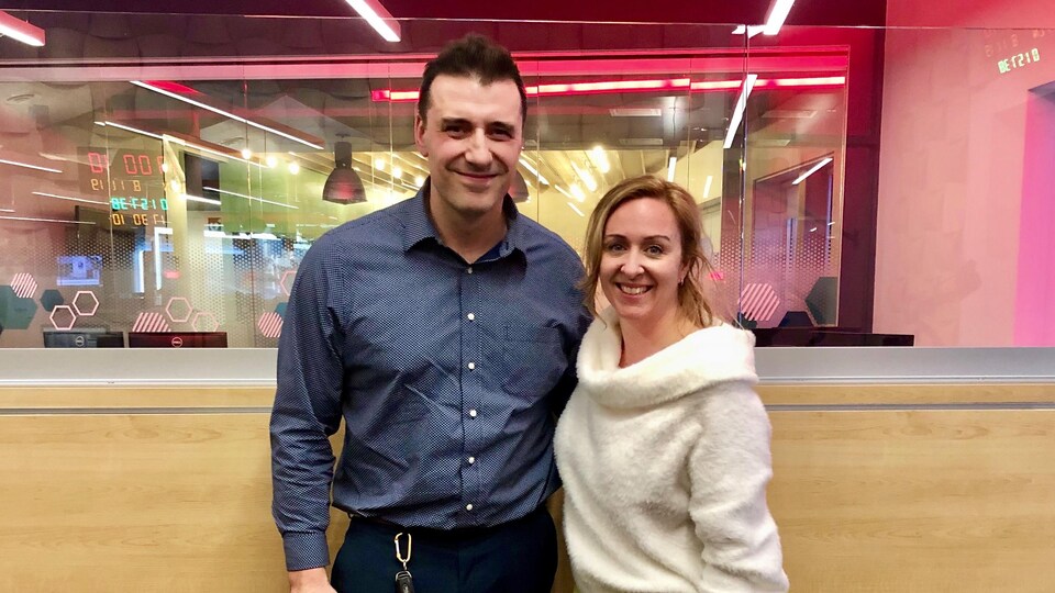 Être la voix officielle