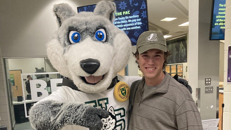 Des bourses qui récompensent les diplômés du Conseil des écoles ...