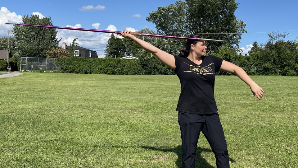 À un cheveu de la victoire : Dominique Bilodeau, lanceuse de javelot
