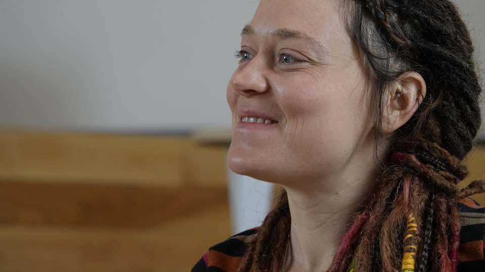 Edith Blais raconte ses 450 jours aux mains des djihadistes | Radio ...