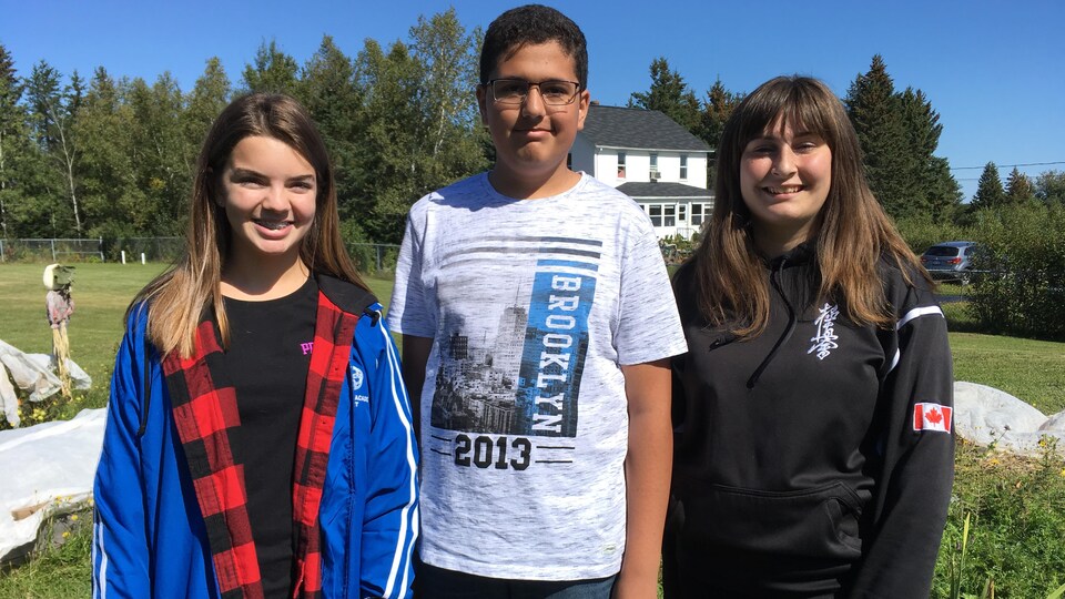 Des jeunes de l'école Notre-Dame récoltent les fruits de leur labeur