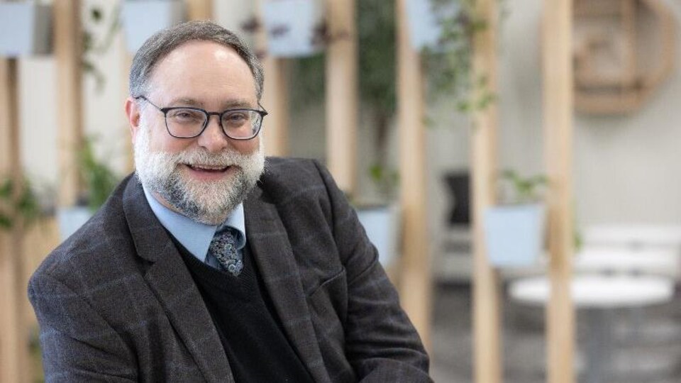 Louis Patrick Leroux veut faire rayonner l’Université Saint-Paul à l ...