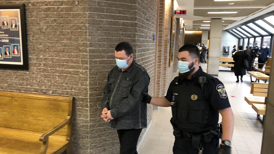 Dénoncer pour se libérer : le combat d’une victime d’agression sexuelle ...