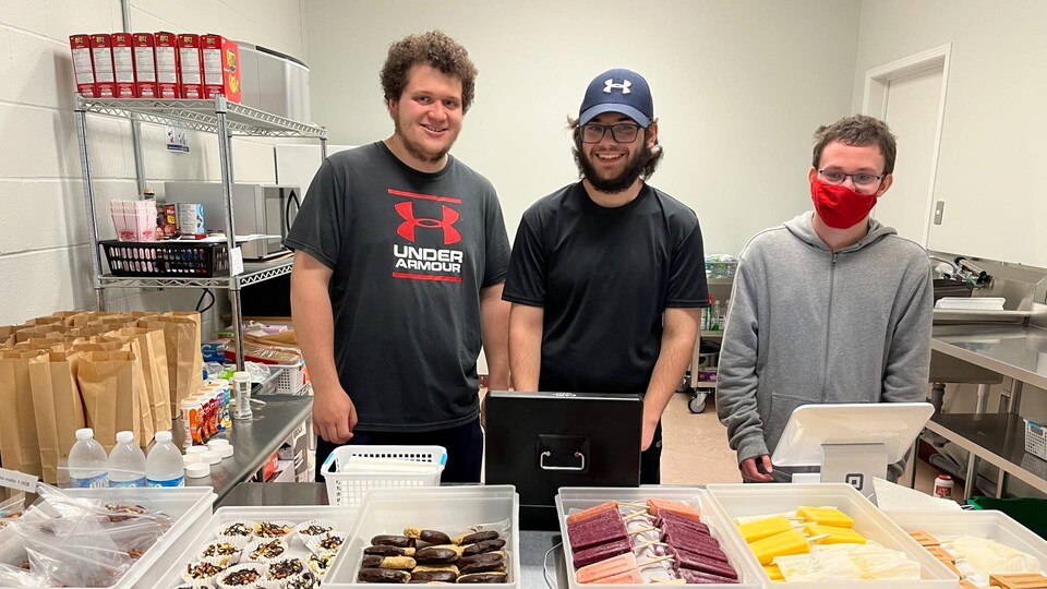 La « Shoppe du coin » contribue à la cohésion sociale à l'école ...