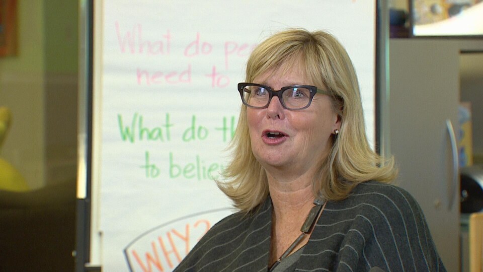 Acculés au mur, les organismes caritatifs se réinventent | Radio-Canada.ca