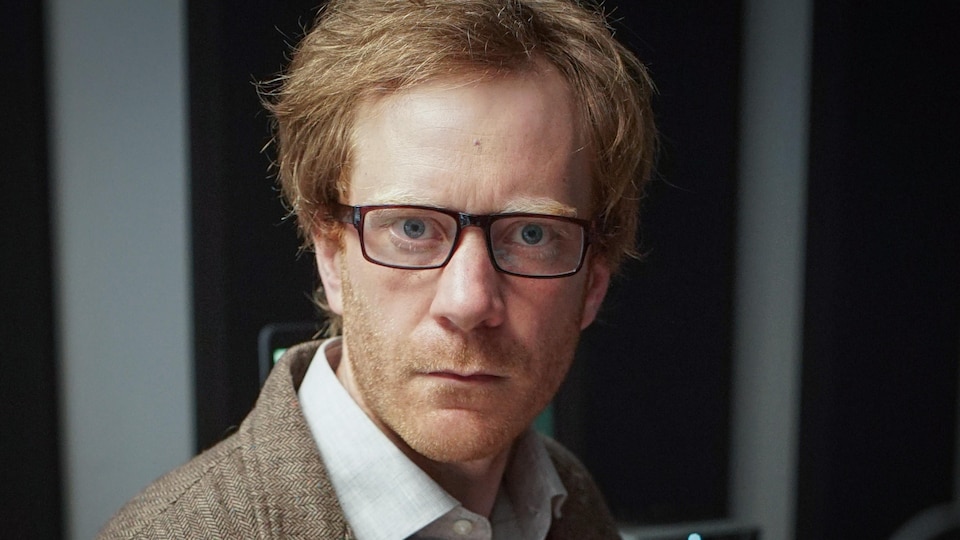 Jouer la peur : le défi de taille de Simon Lacroix dans Faits divers