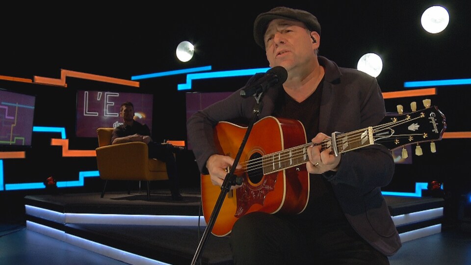 Marcher à l’infini : un spectacle hommage au musicien Denis Richard ...