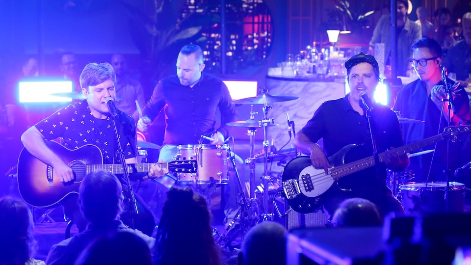 Le batteur des Trois Accords est-il le plus intelligent du groupe?