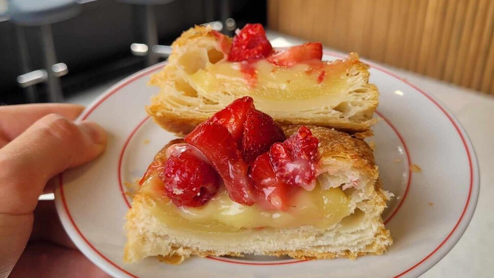 Le Cuisinomane teste 6 délices à la fraise | Mordu