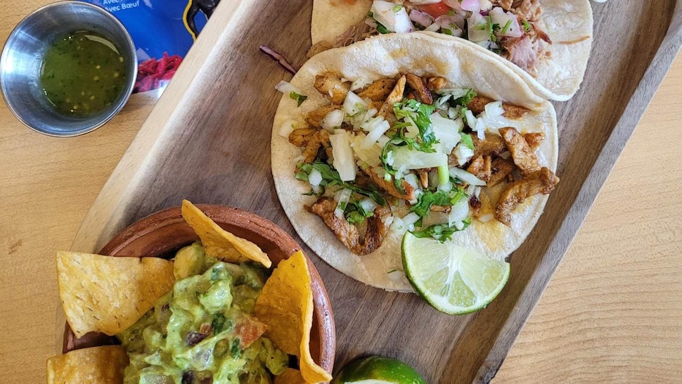 Les 5 meilleurs endroits où manger des tacos à Montréal selon Le ...