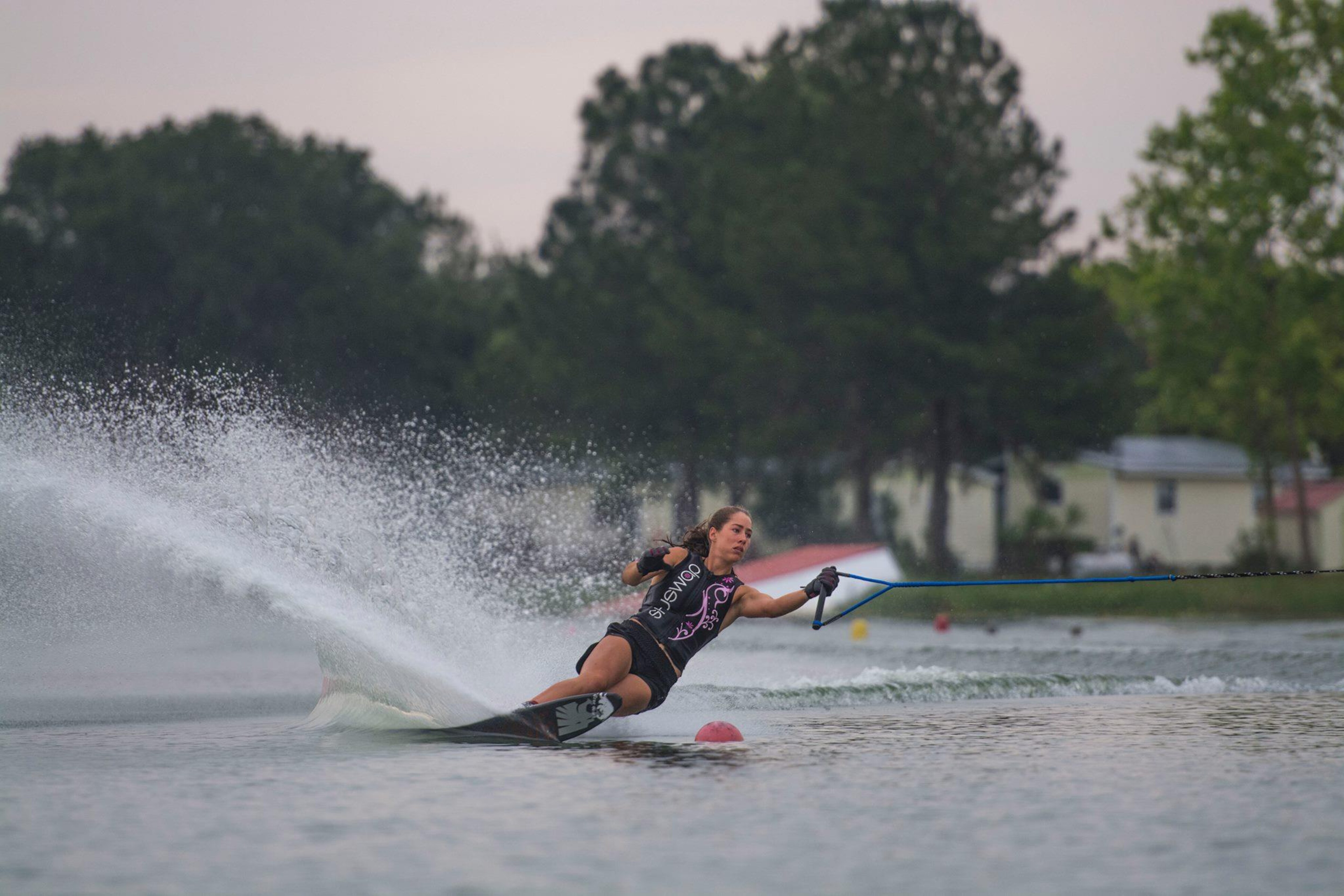À 50km/h en ski... sur l'eau! | OHdio | Radio-Canada