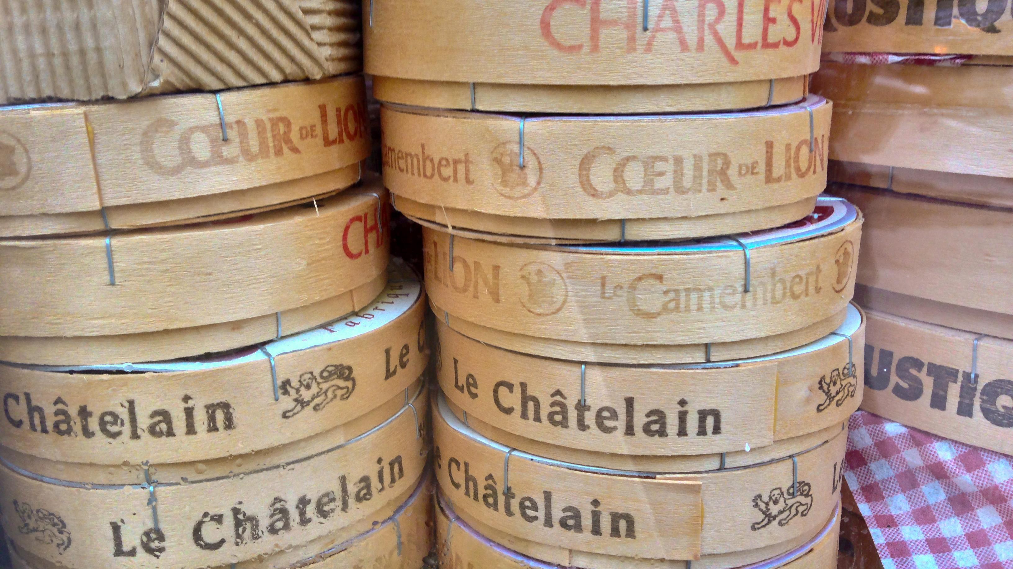 Interdiction des boîtes de camembert en bois : révolte de certains ...