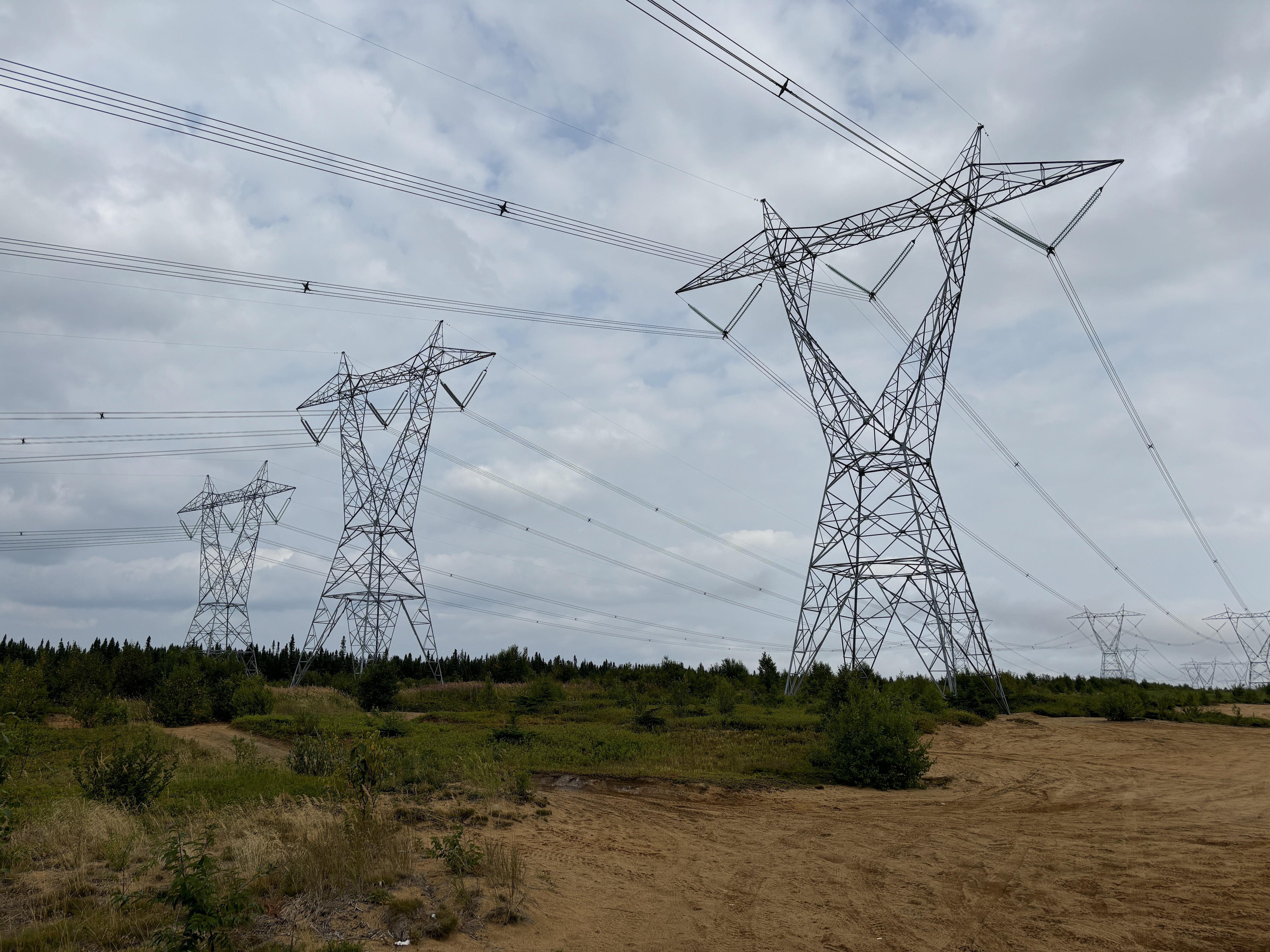 Hydro-Québec lance son projet de construction d’une ligne de 735 kV au ...