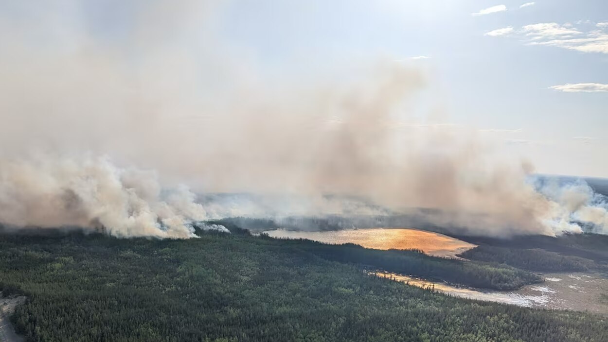 Le point sur ces feux qui font rage dans le Grand Nord | Brève | Radio ...