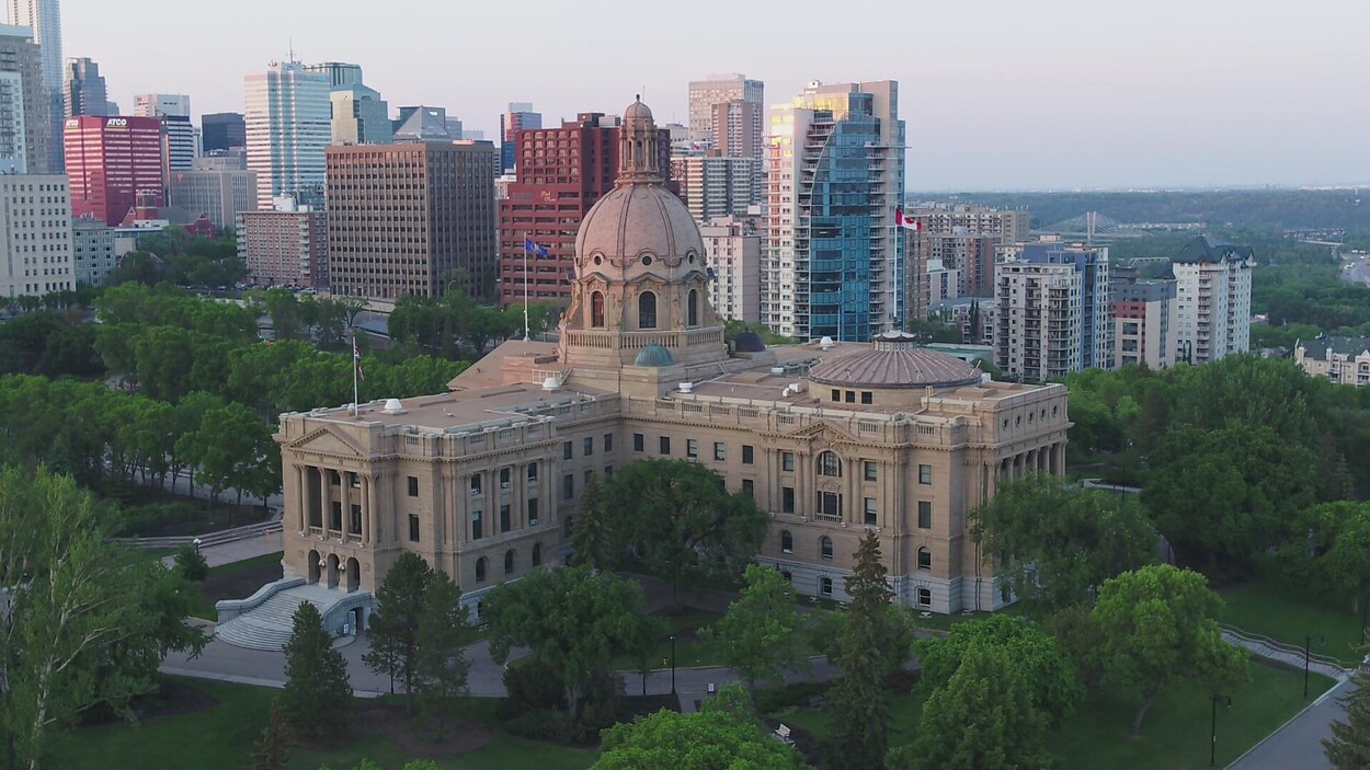 L’Assemblée législative de l’Alberta aura siégé 34 jours en 2023 ...
