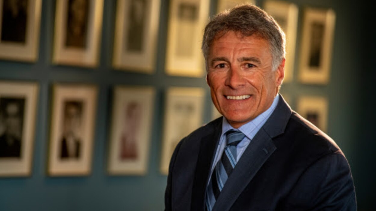 Allister Surette quittera son poste de recteur de l’Université Sainte ...