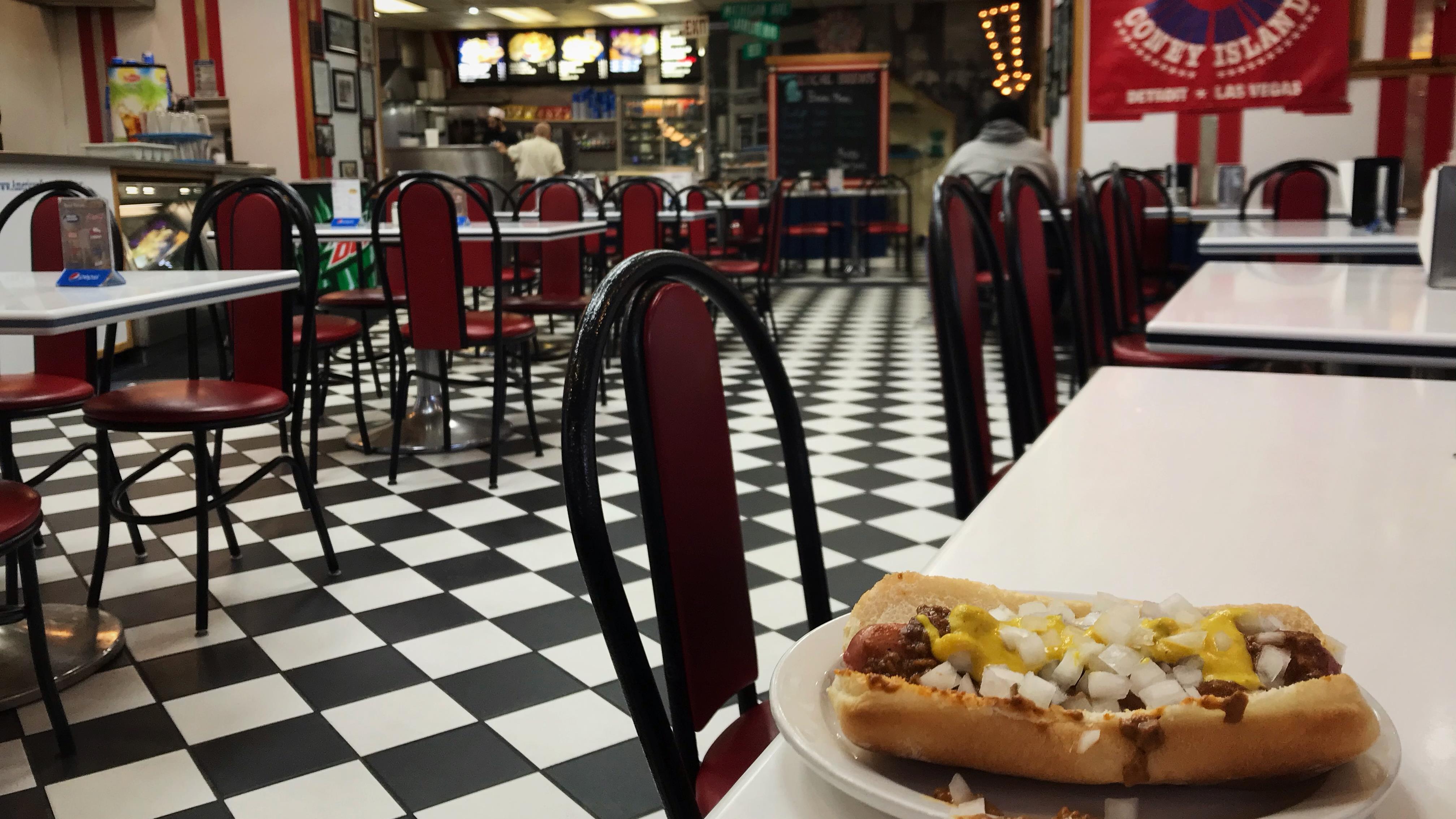 Le mystère du hot dog Coney Island de Détroit | OHdio | Radio-Canada