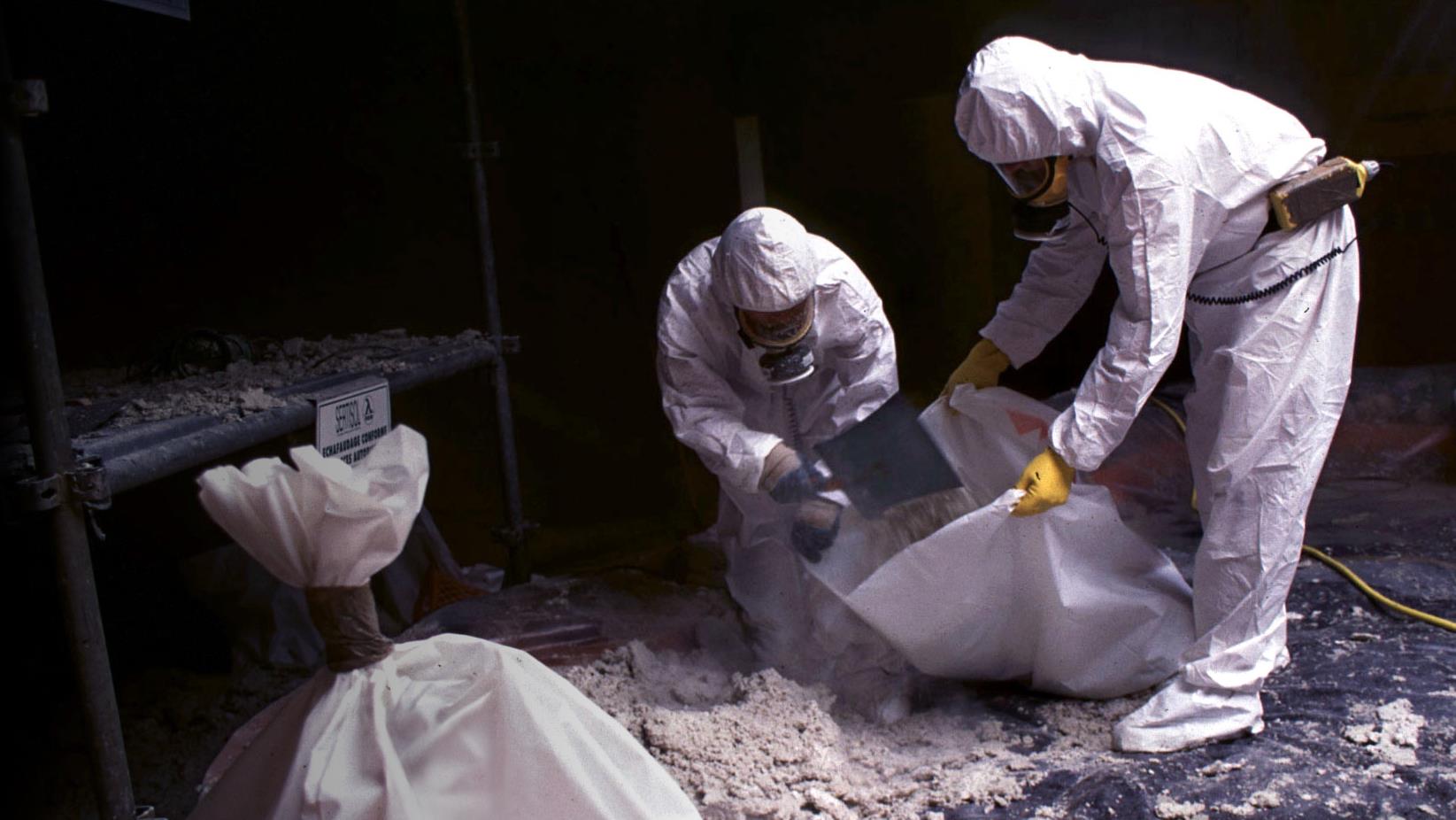 Rénovations et amiante : la prévention avant tout | OHdio | Radio-Canada