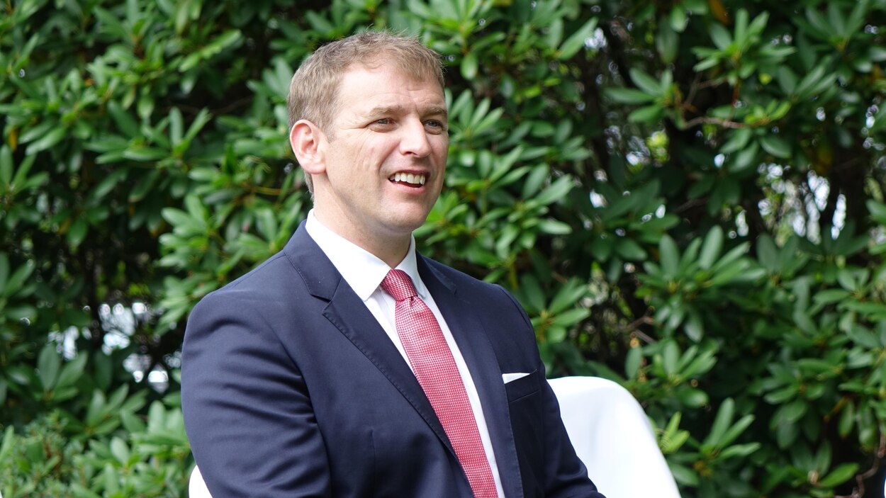 Andrew Furey révèle son Cabinet : Haggie conserve la Santé, Coady va ...