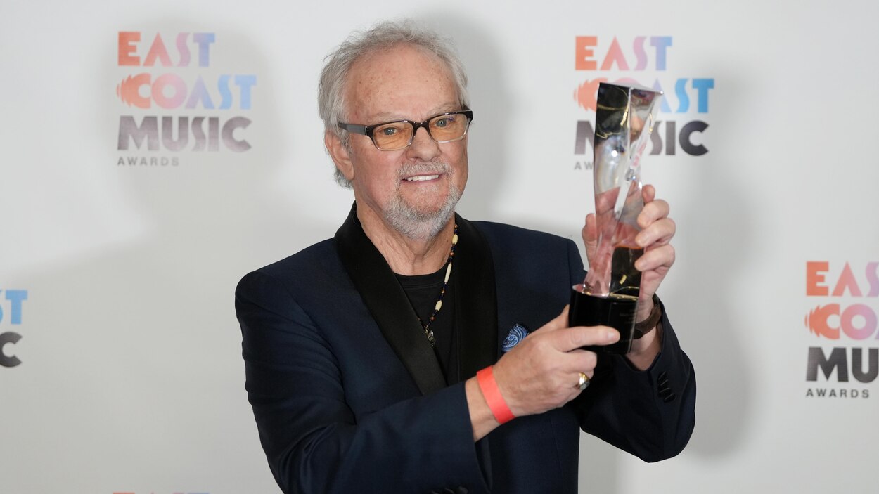 Myles Goodwyn, l’ancien chanteur du groupe April Wine, est mort à 75 ...