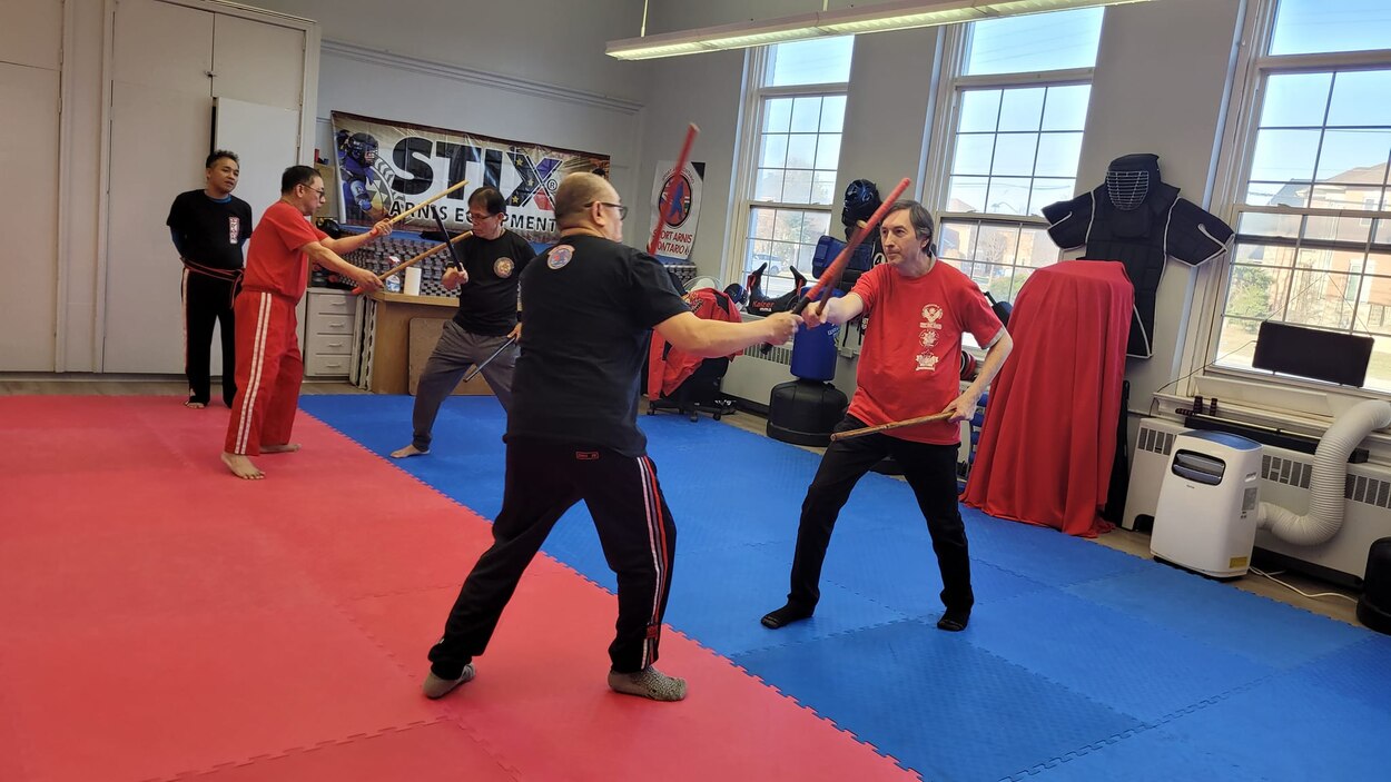 [Ulat] Mental health e-module para sa coaches sa Canada ipinamahagi sa wikang Tagalog | Radio ...