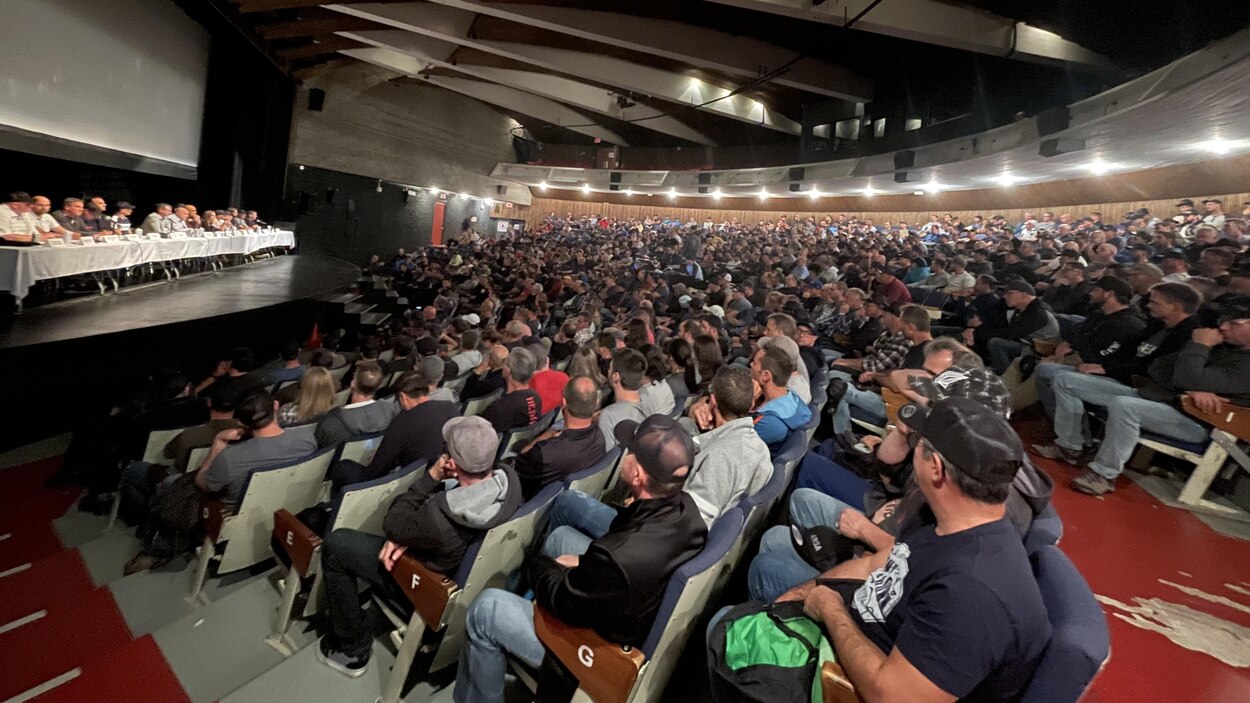 Première assemblée regroupée pour tous les employés de Rio Tinto ...