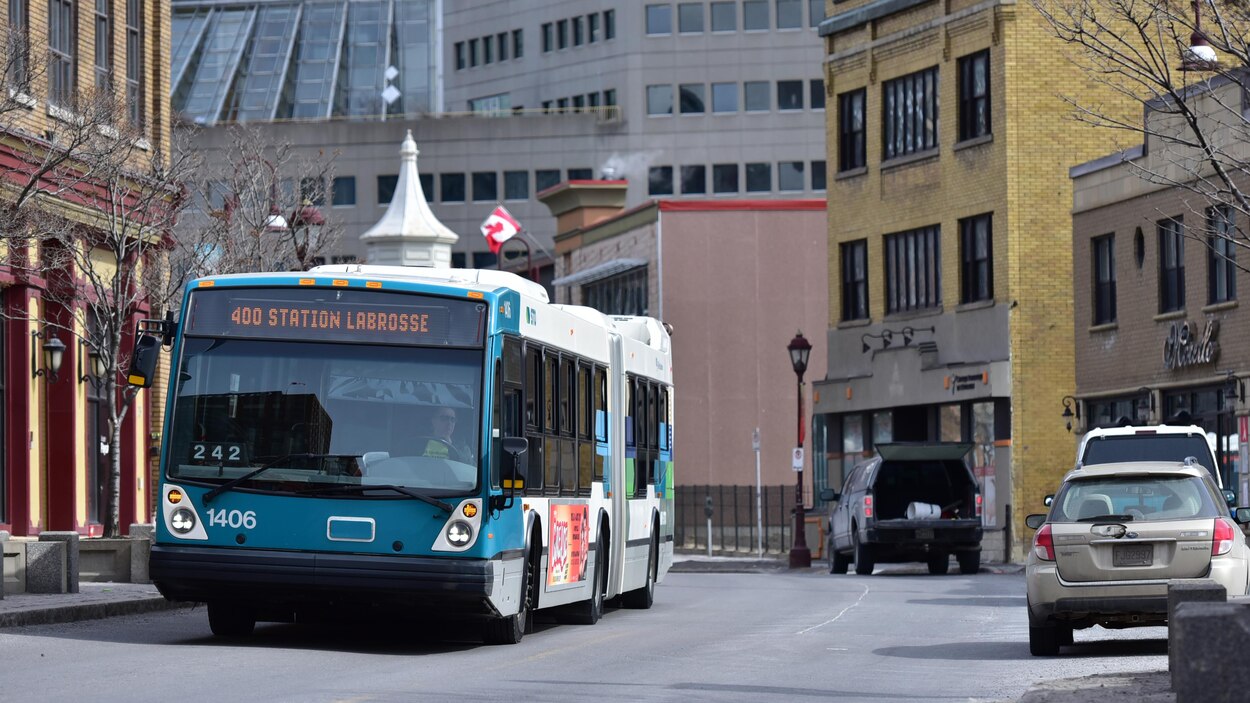 Le service d'été commence lundi à la STO | Radio-Canada