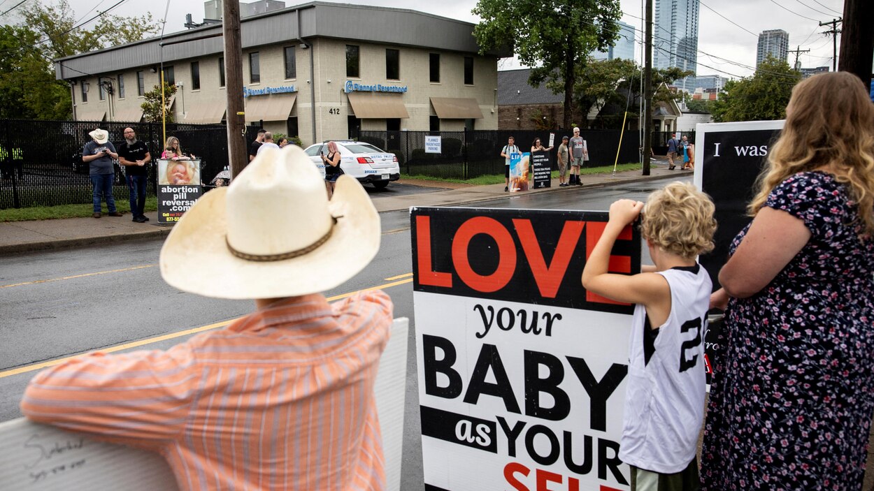 L’interdiction de l’avortement s’étend aux États-Unis | Radio-Canada