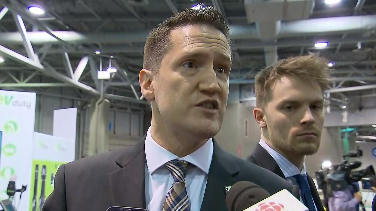 Entrevue avec Benoit Charette, ministre de l’Environnement du Québec ...