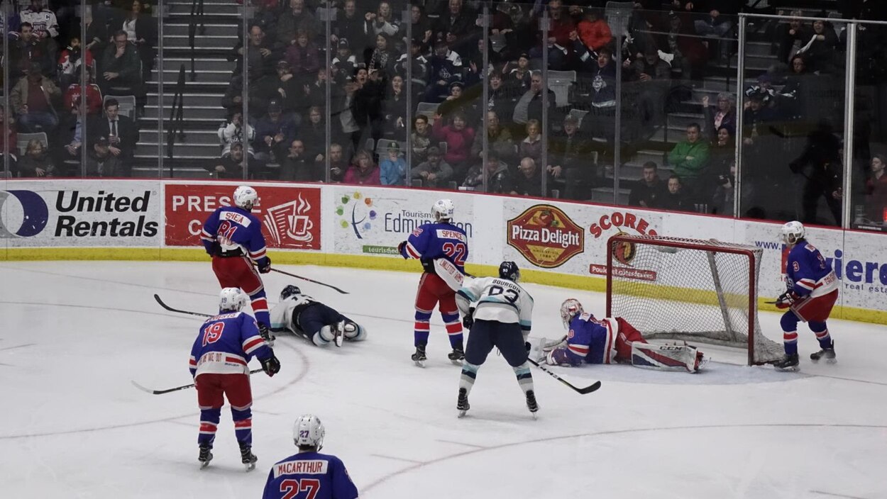 Le Blizzard gagne son 7e match contre les Capitals | Radio-Canada