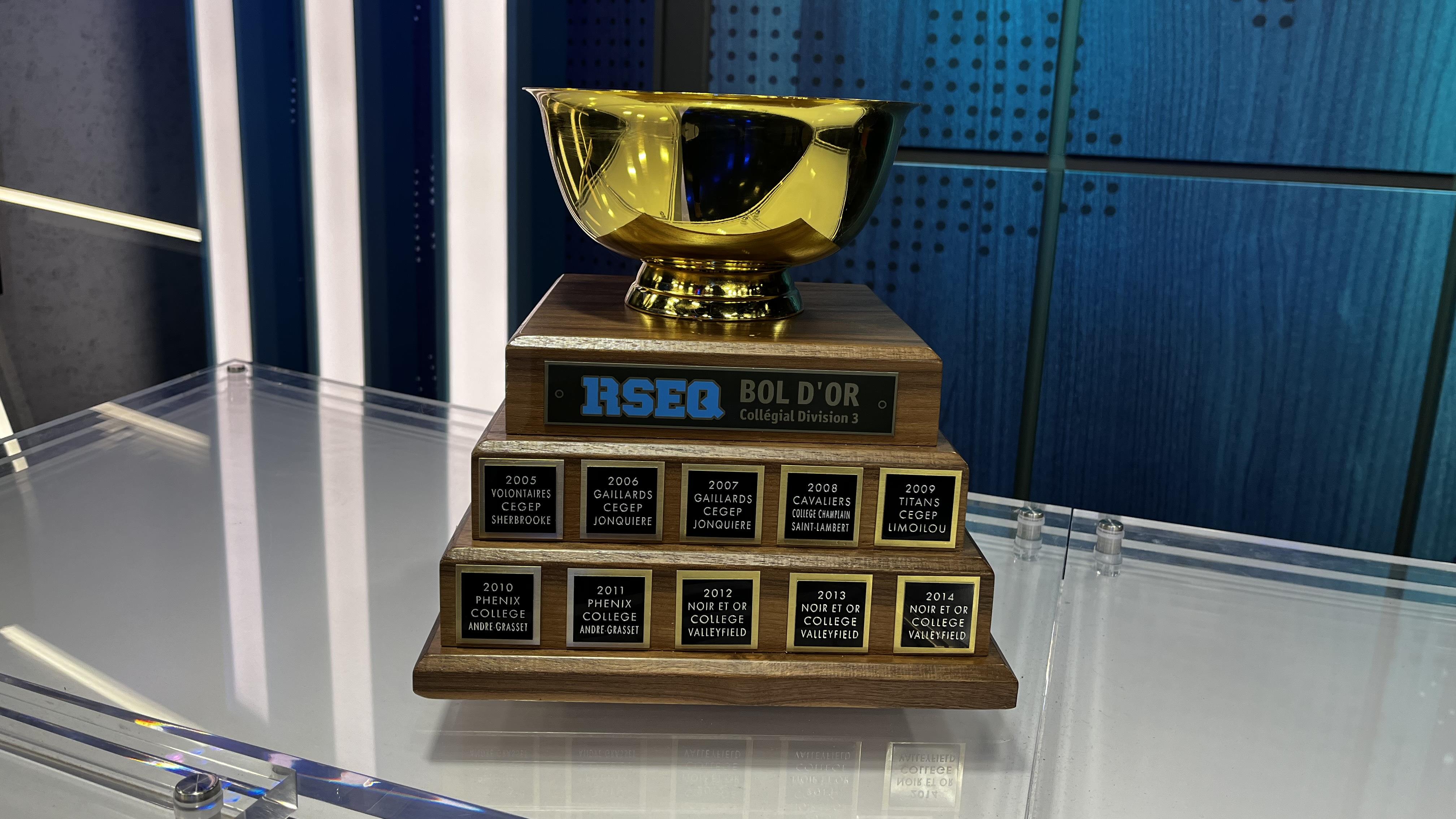 Les Cougars mettront-ils la main sur le Bol d’or? | OHdio | Radio-Canada