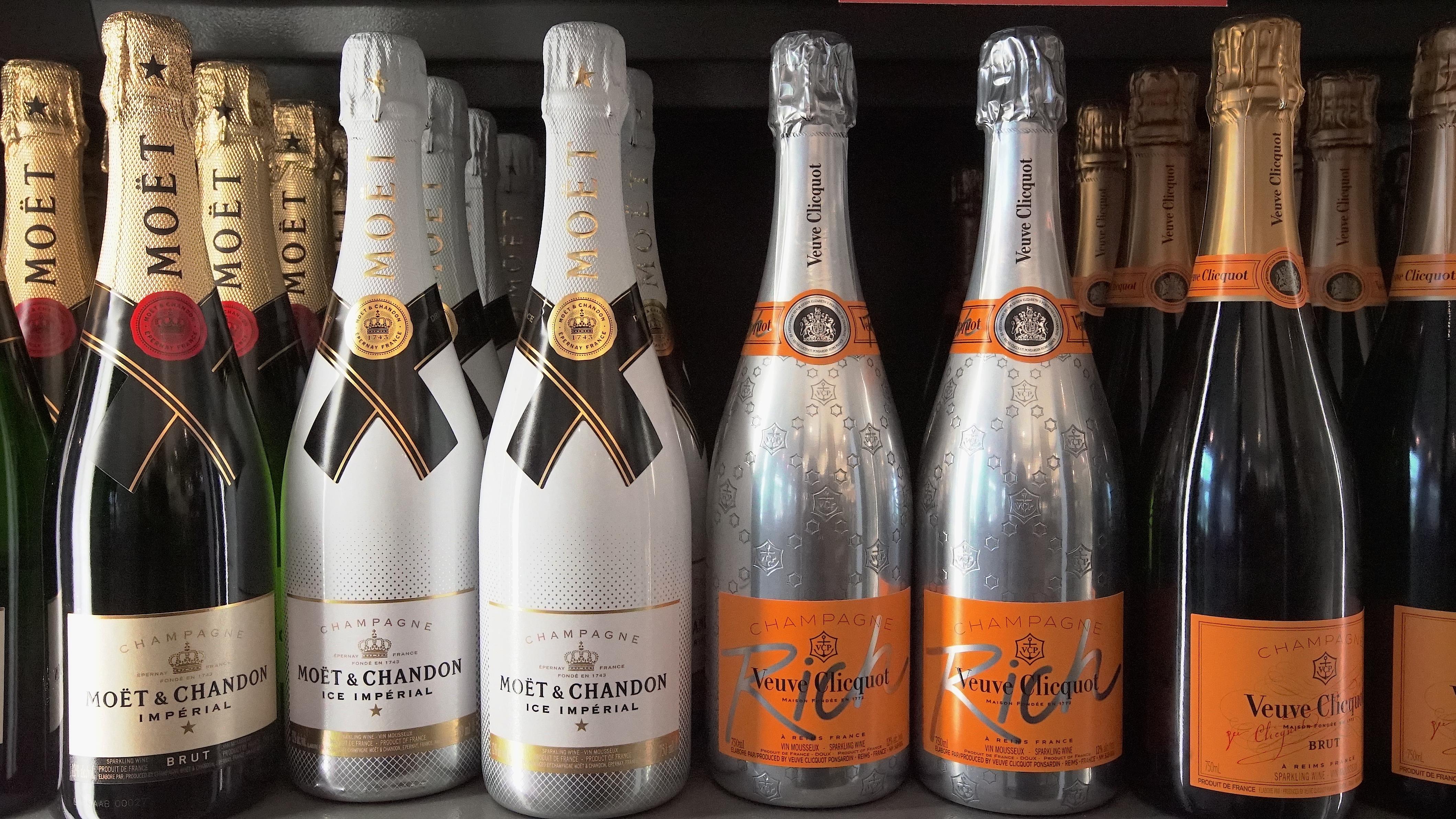 L'heure de l'apéro : la différence entre mousseux et champagne | OHdio ...