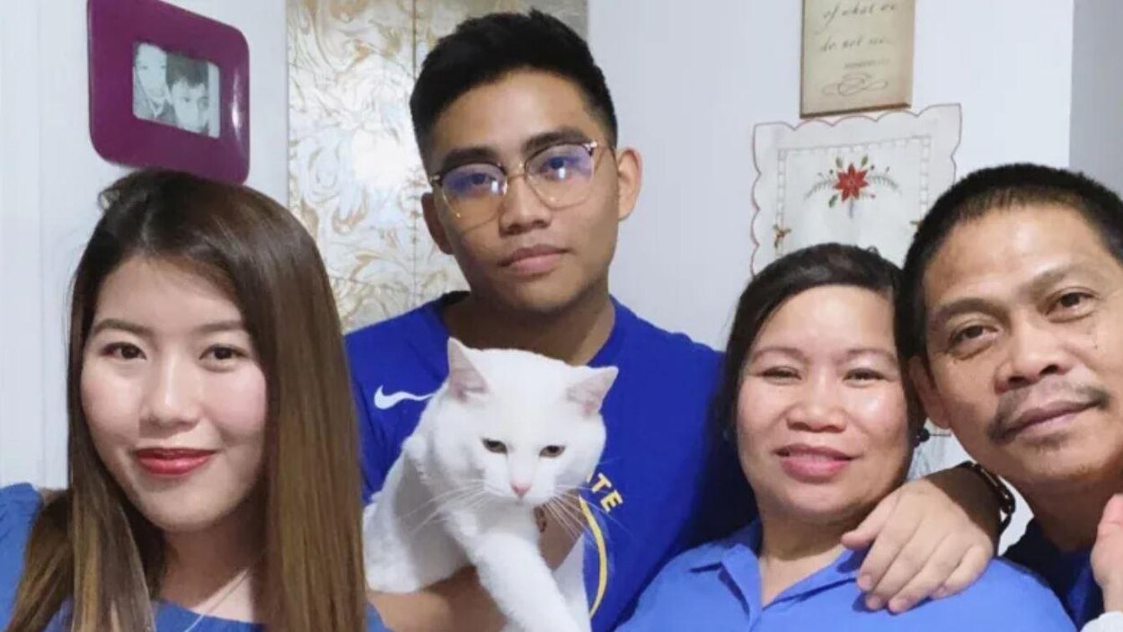 Regina singer-songwriter surprise reaction videos garner millions of ...