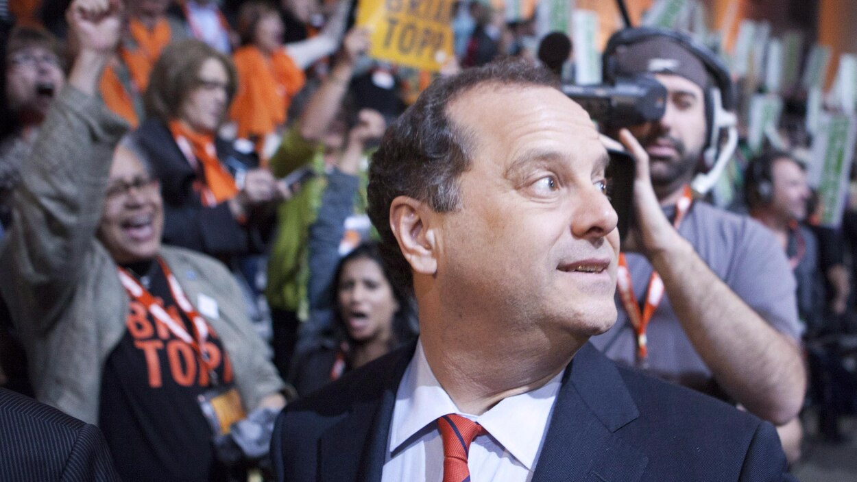 Brian Topp quitte le gouvernement Notley | Radio-Canada