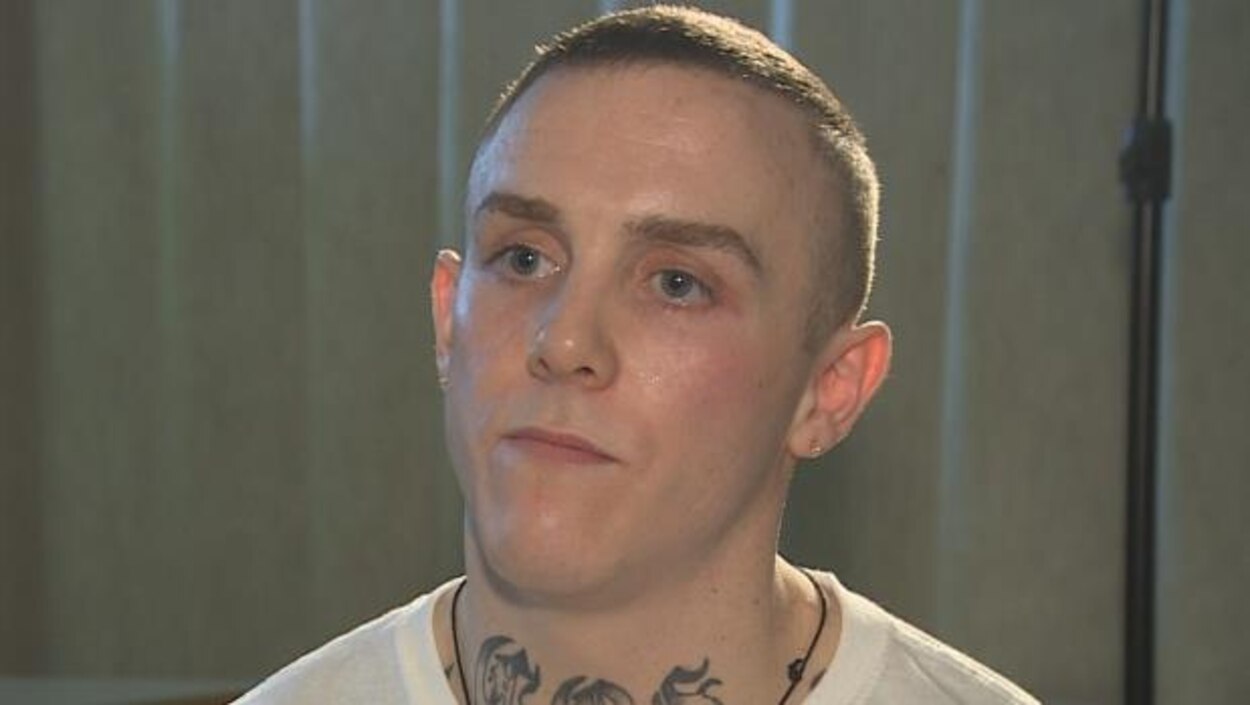 Un détenu soutient que les agents correctionnels ont recours aux ...