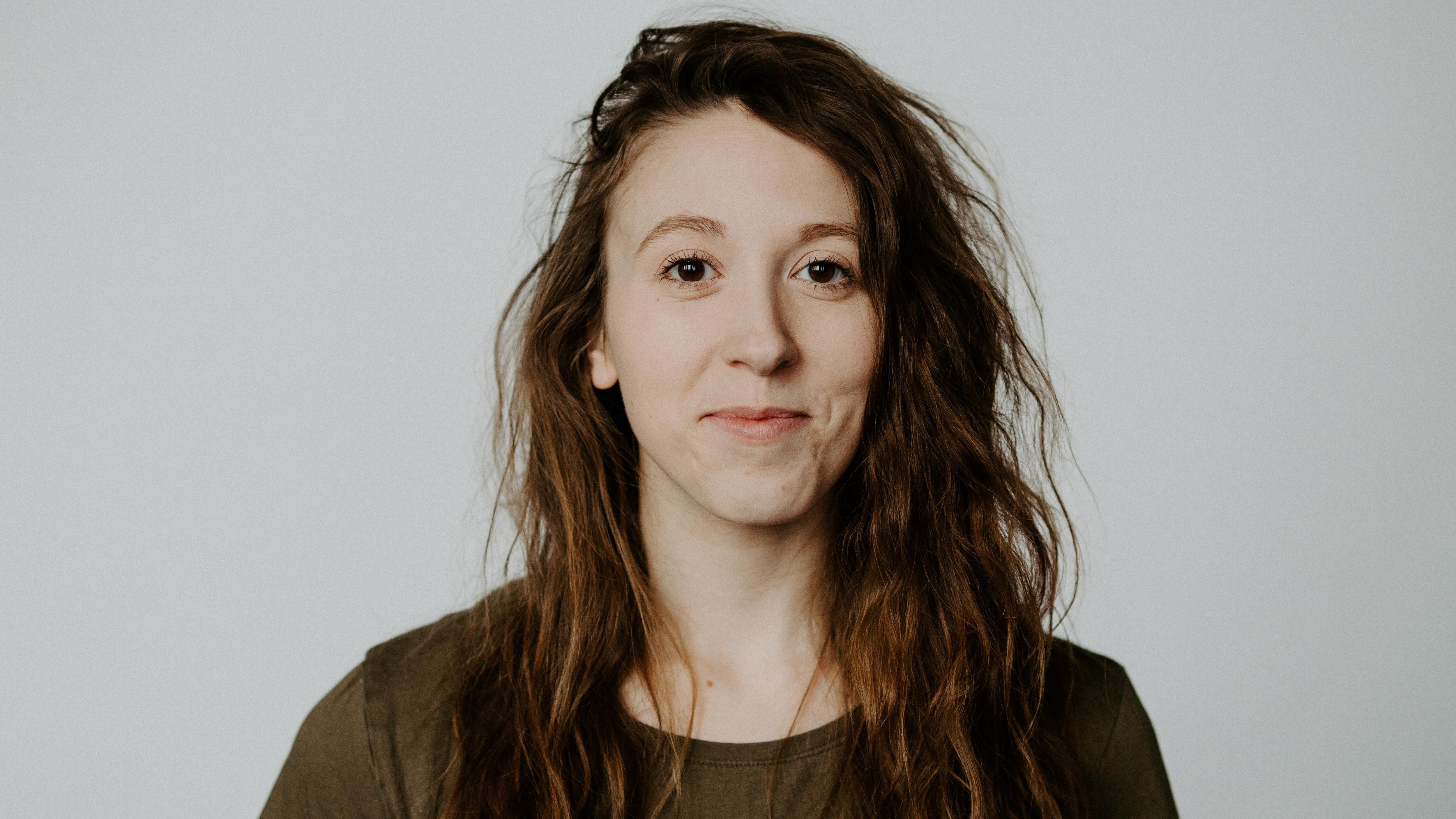 Caroline Bélisle répond aux Questions de l'heure | OHdio | Radio-Canada