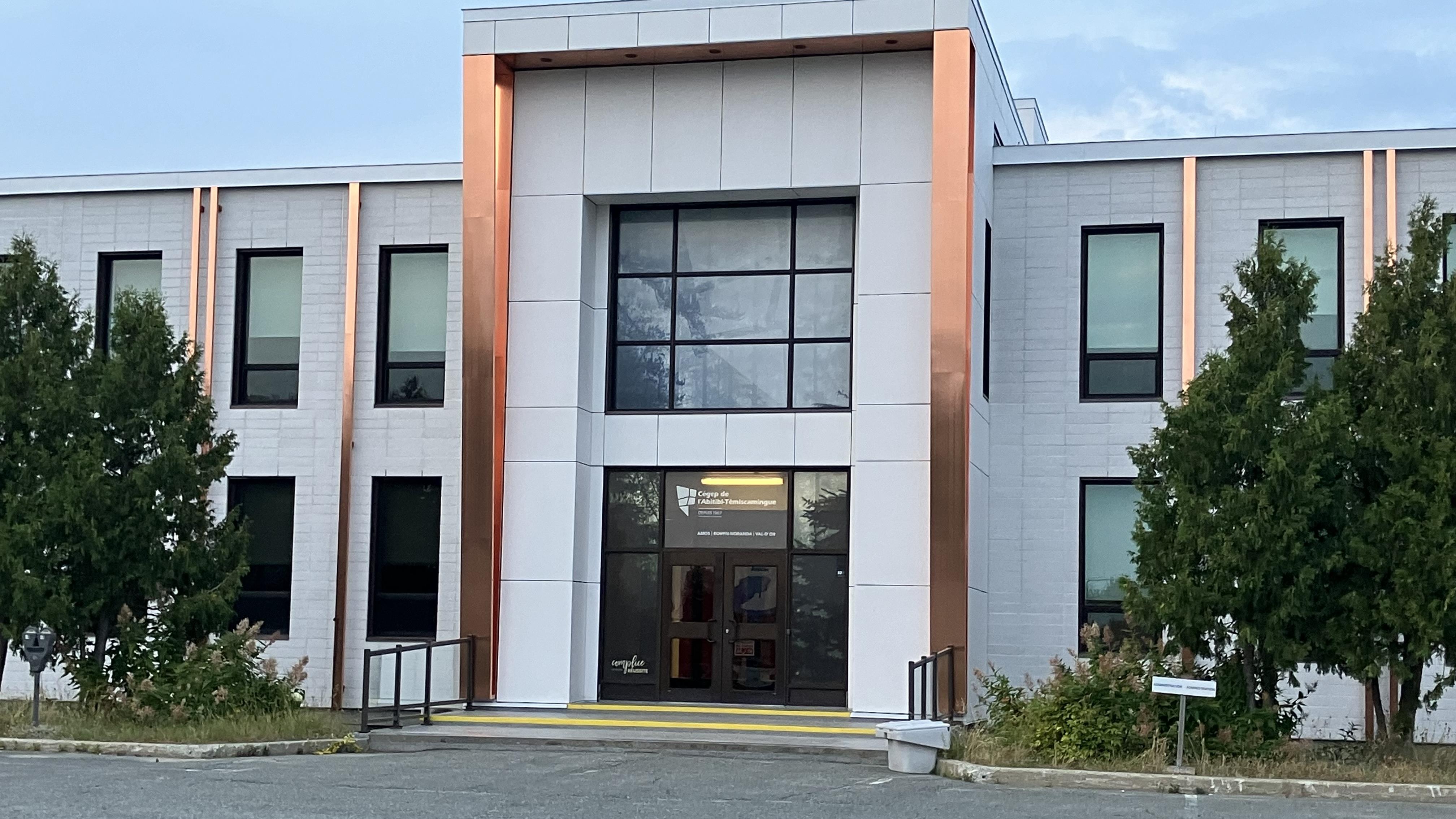 Le Cégep de l’Abitibi-Témiscamingue poursuit ses missions de recrutement à l’étranger | OHdio ...