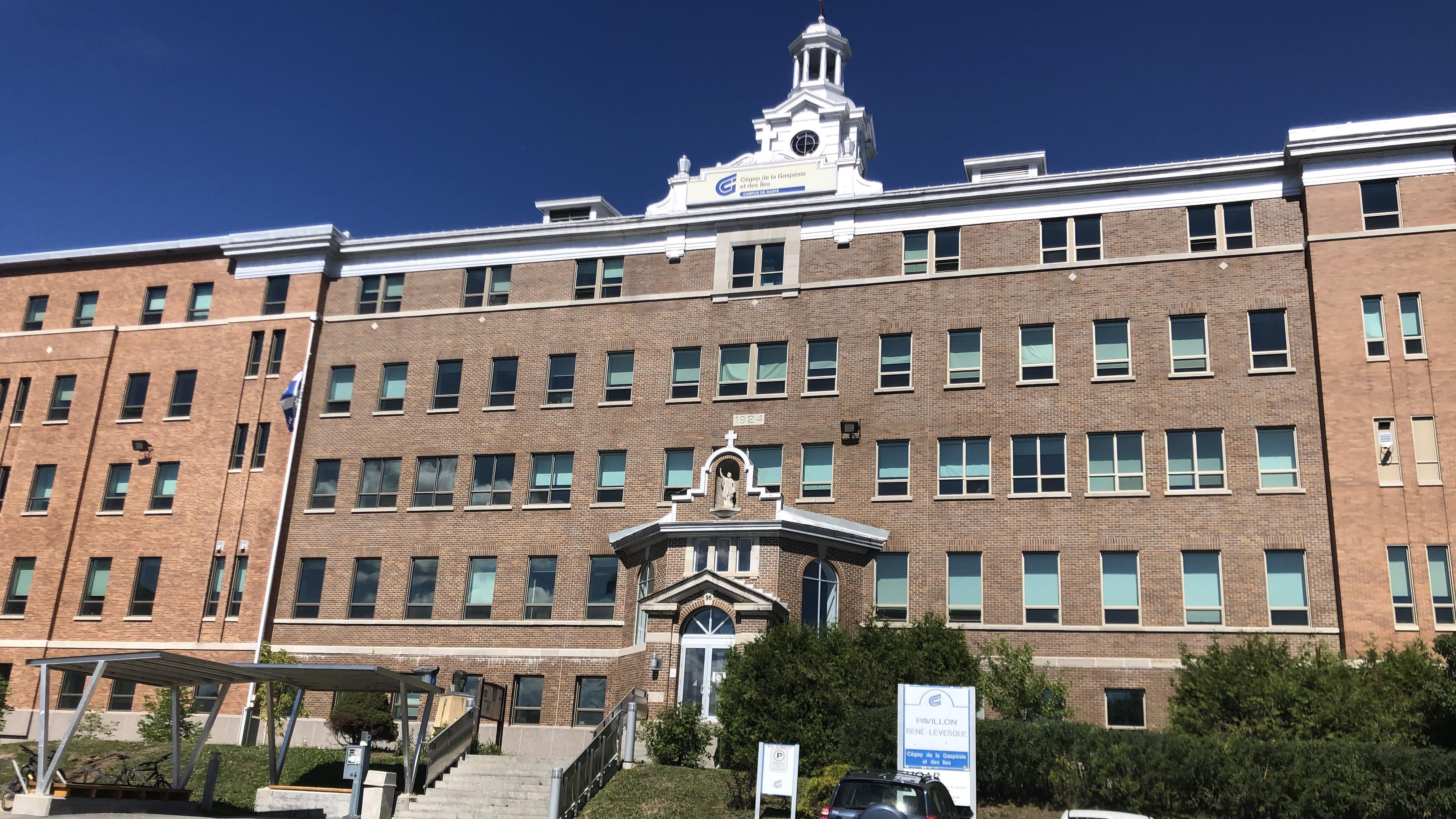 Vaccination aux campus de Carleton-sur-Mer et de Gaspé du Cégep de la ...