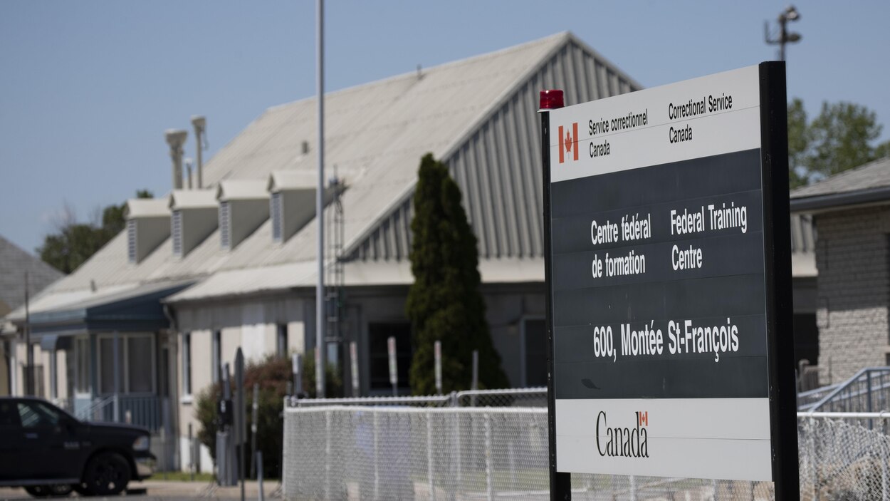 Nouvel acte de vandalisme contre le projet de prison pour immigrants à ...